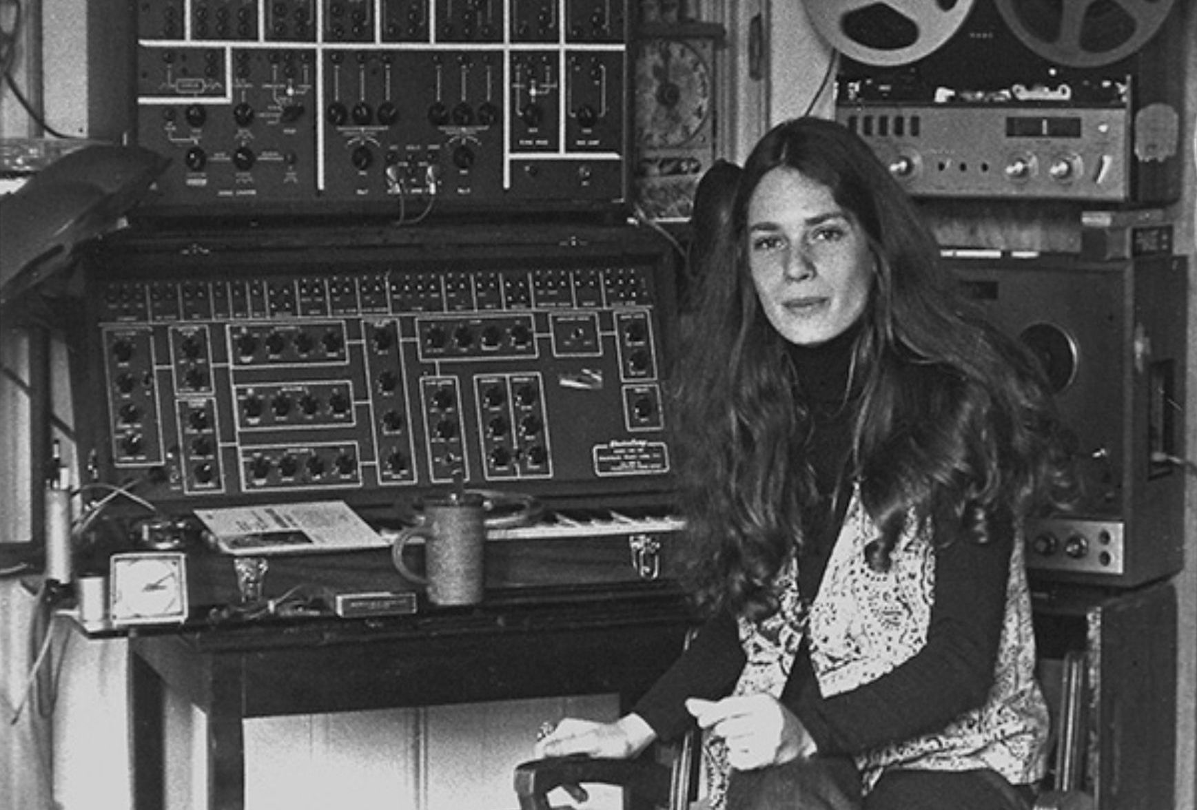 SISTERS WITH TRANSISTORS » CIFF